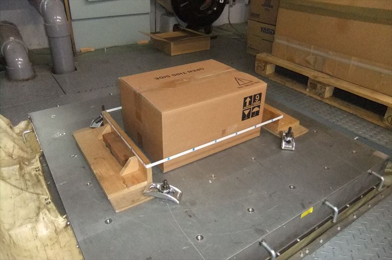 ASTM D999 - 【輸送包装試験】 Fixed Displacement Vibration (固定変位振動試験) - 日本ビジネス ...